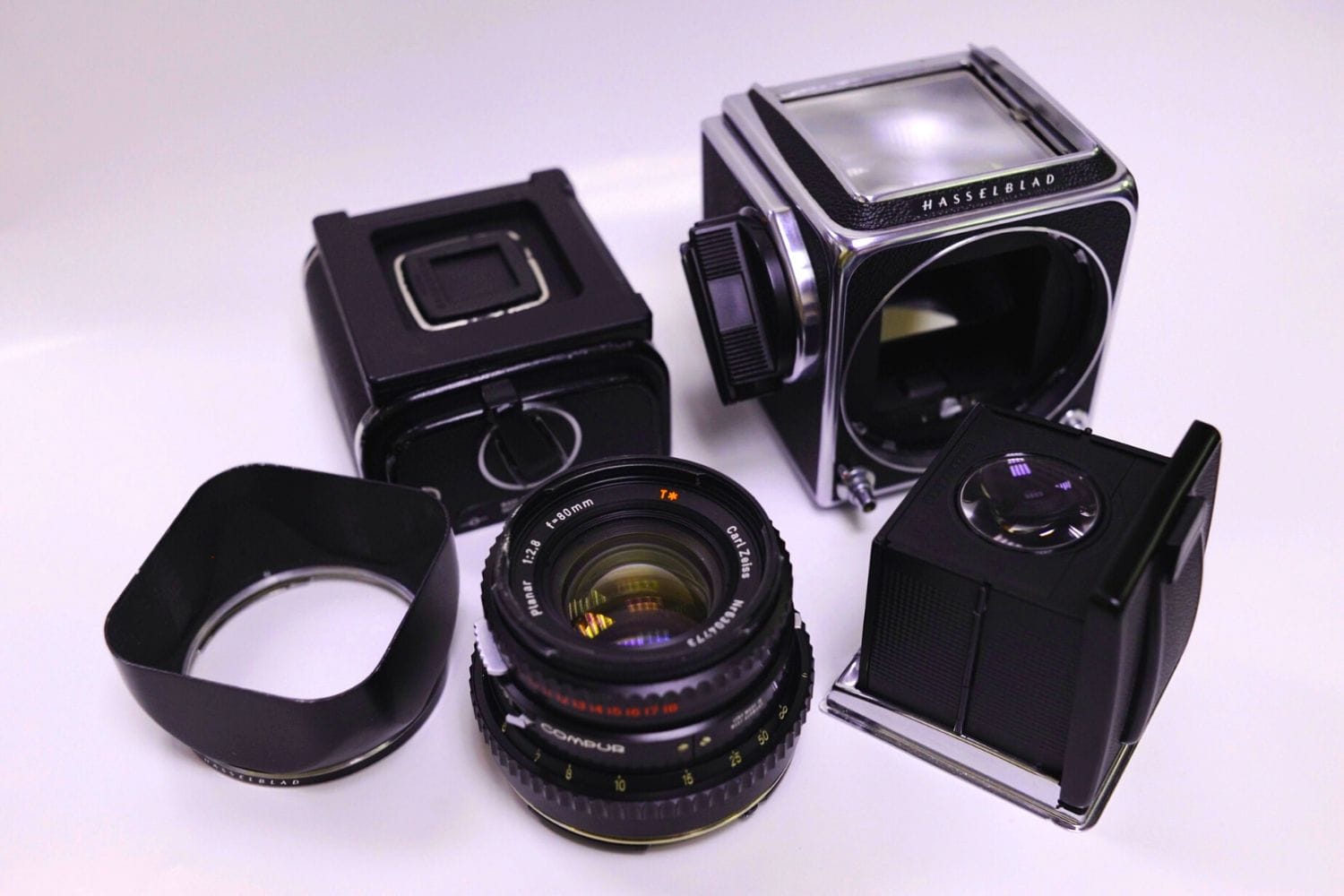 Hasselblad 500C M Review in 2023 - Medium Format Film Camera